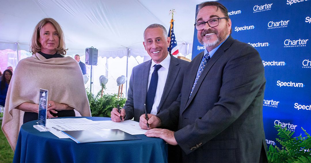 Charter Celebrates 10,000th Rural Community in Berry, Kentucky | Charter